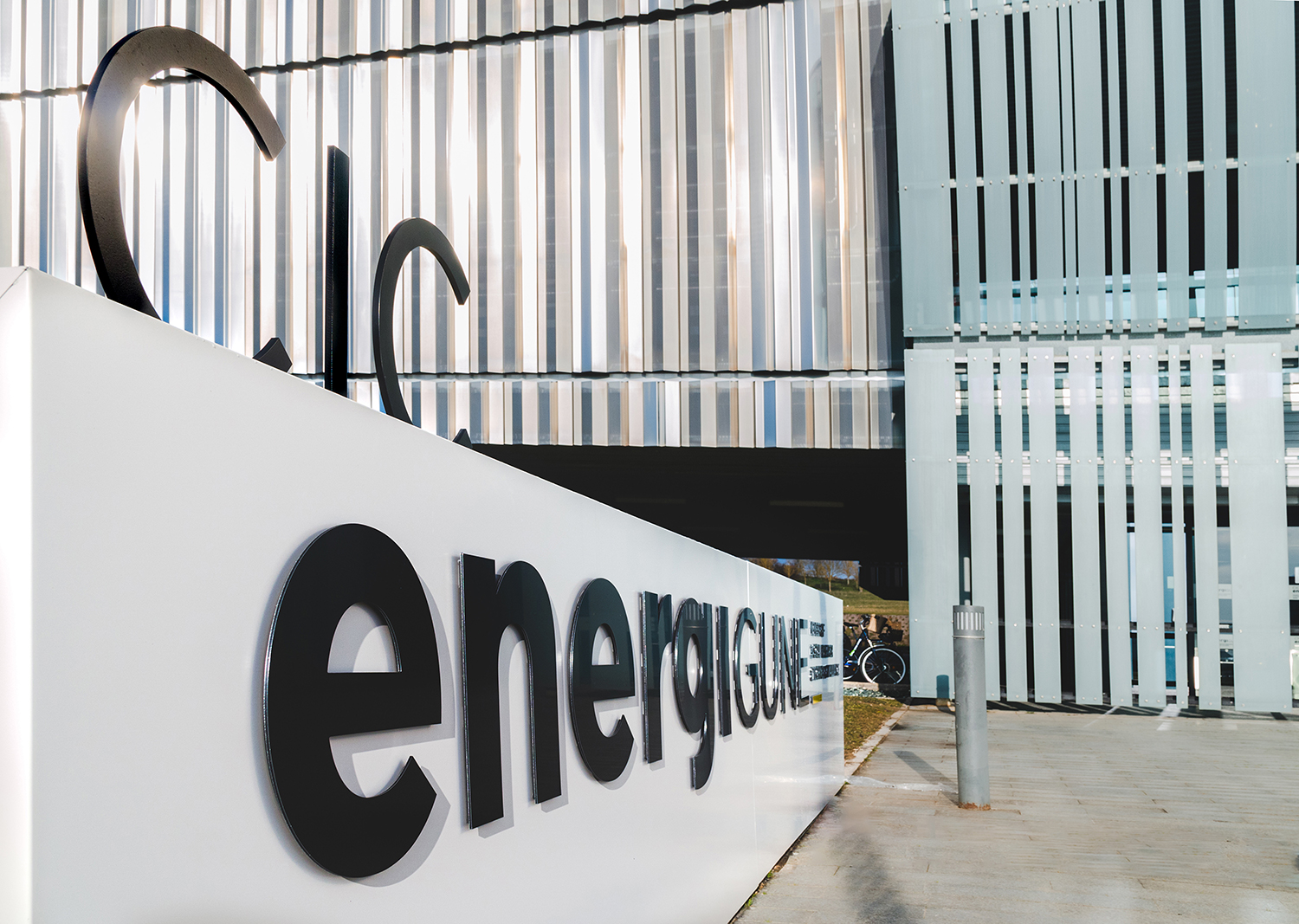 CIC energiGUNE celebra su décimo aniversario convertido en referente internacional en baterías ...