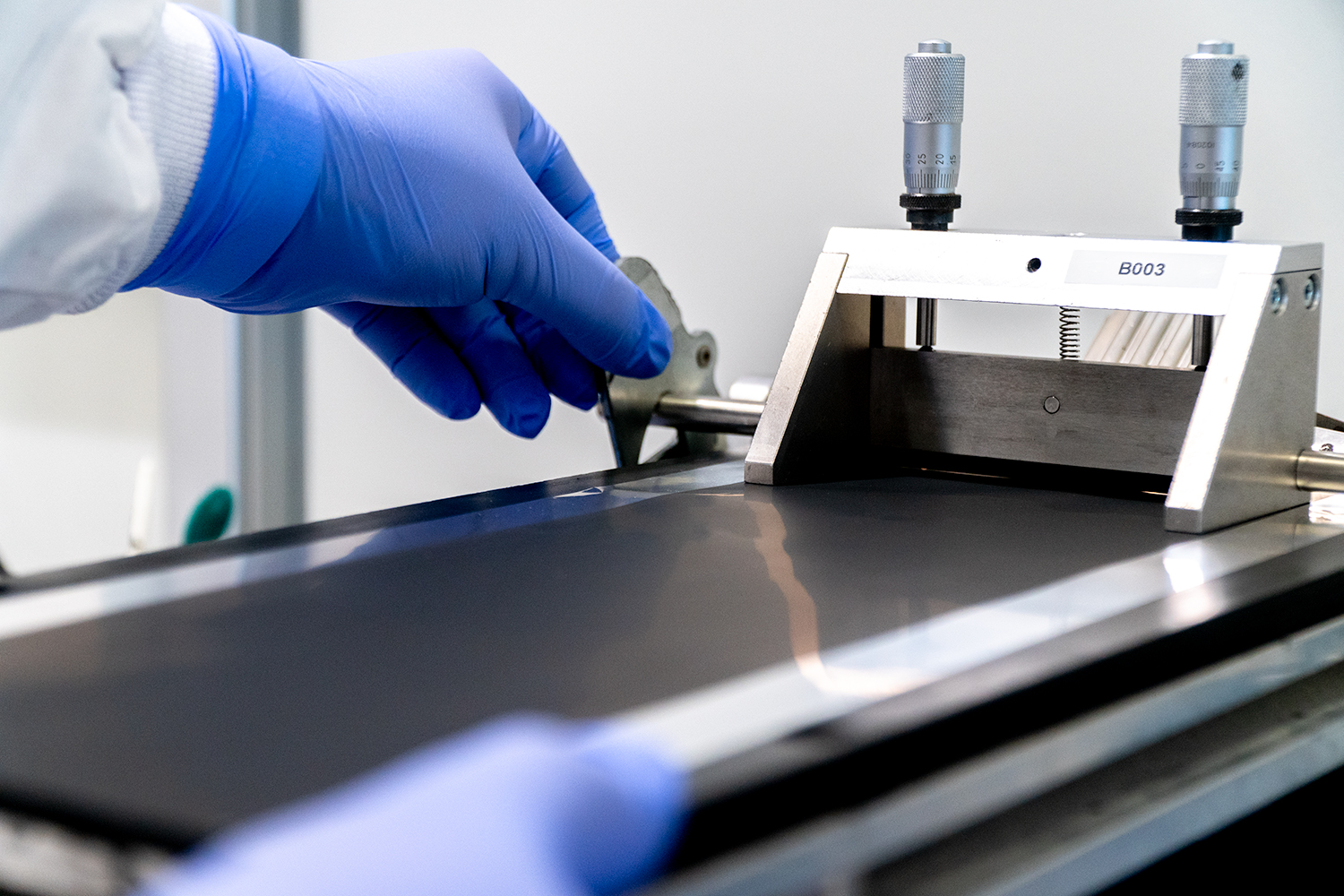 Solid-state batteries enabled by double layer polymer electrolytes ...